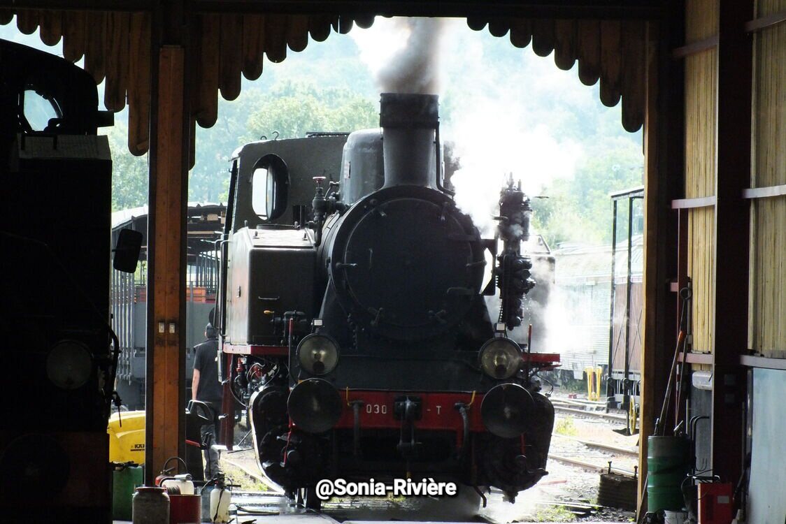 Le train à vapeur de Martel : un voyage hors du temps dans le Lot ...