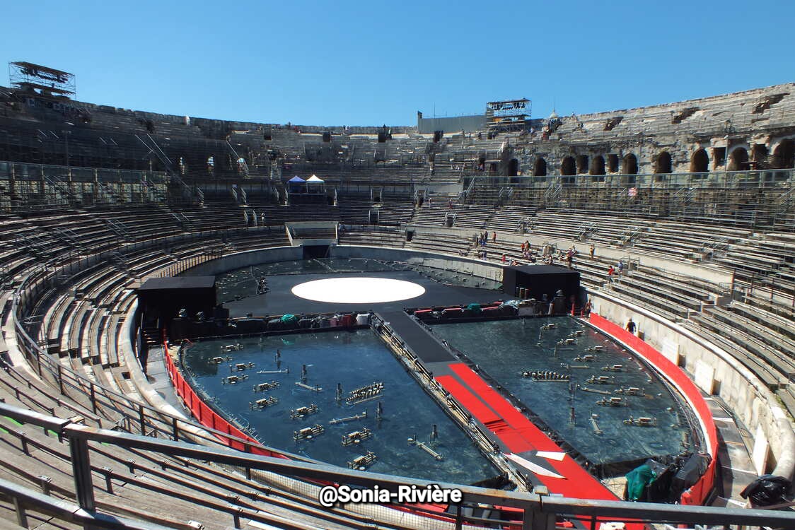 Les Arènes de Nîmes : un trésor romain au cœur de la ville | Chroniques ...